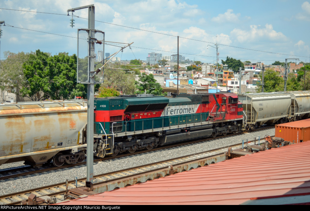 FXE SD70ACe Locomotive running as DPU
